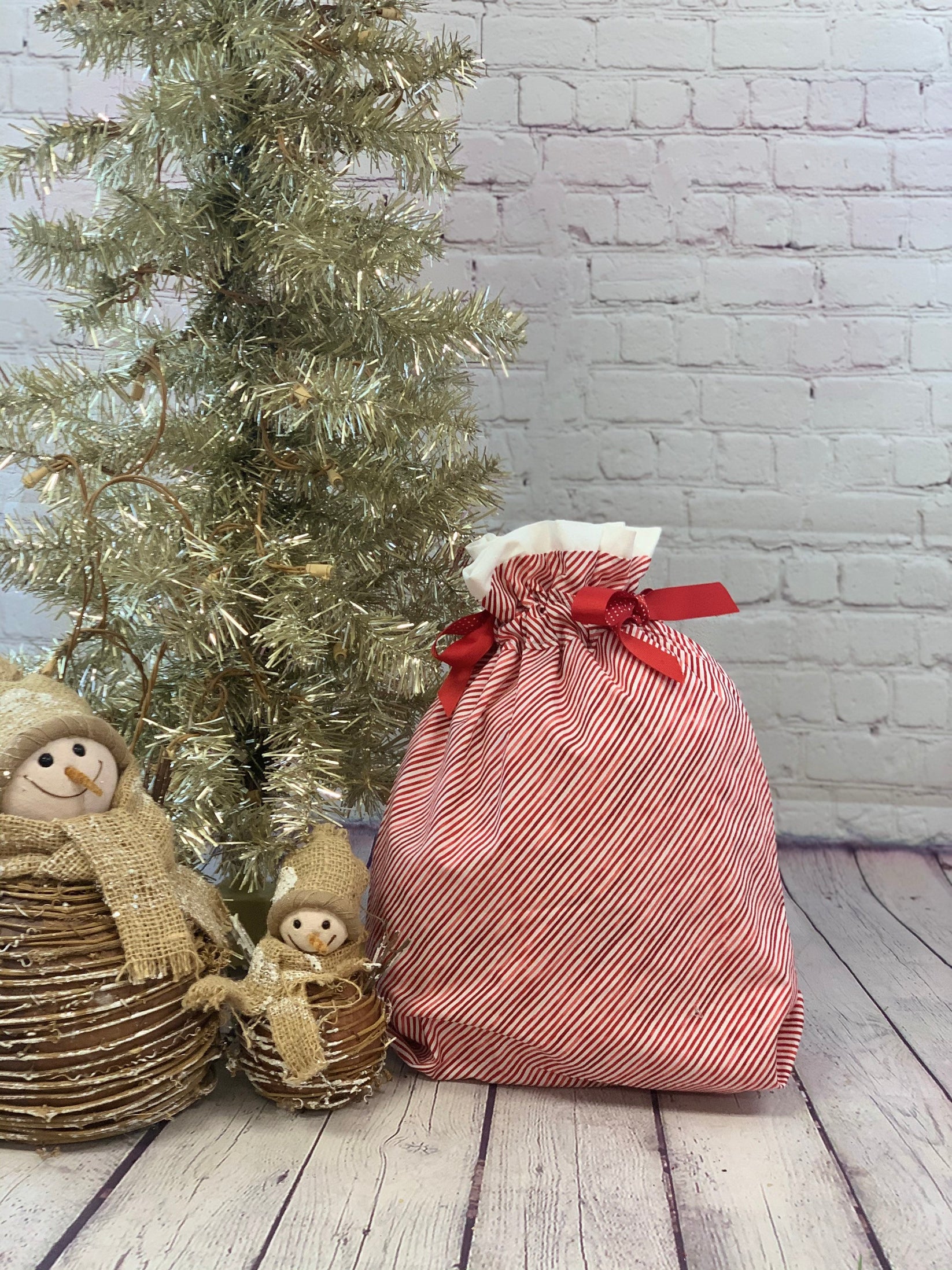 Small Reusable Christmas Gift Bag | Santa Bag | Reusable wrapping | Fa ...